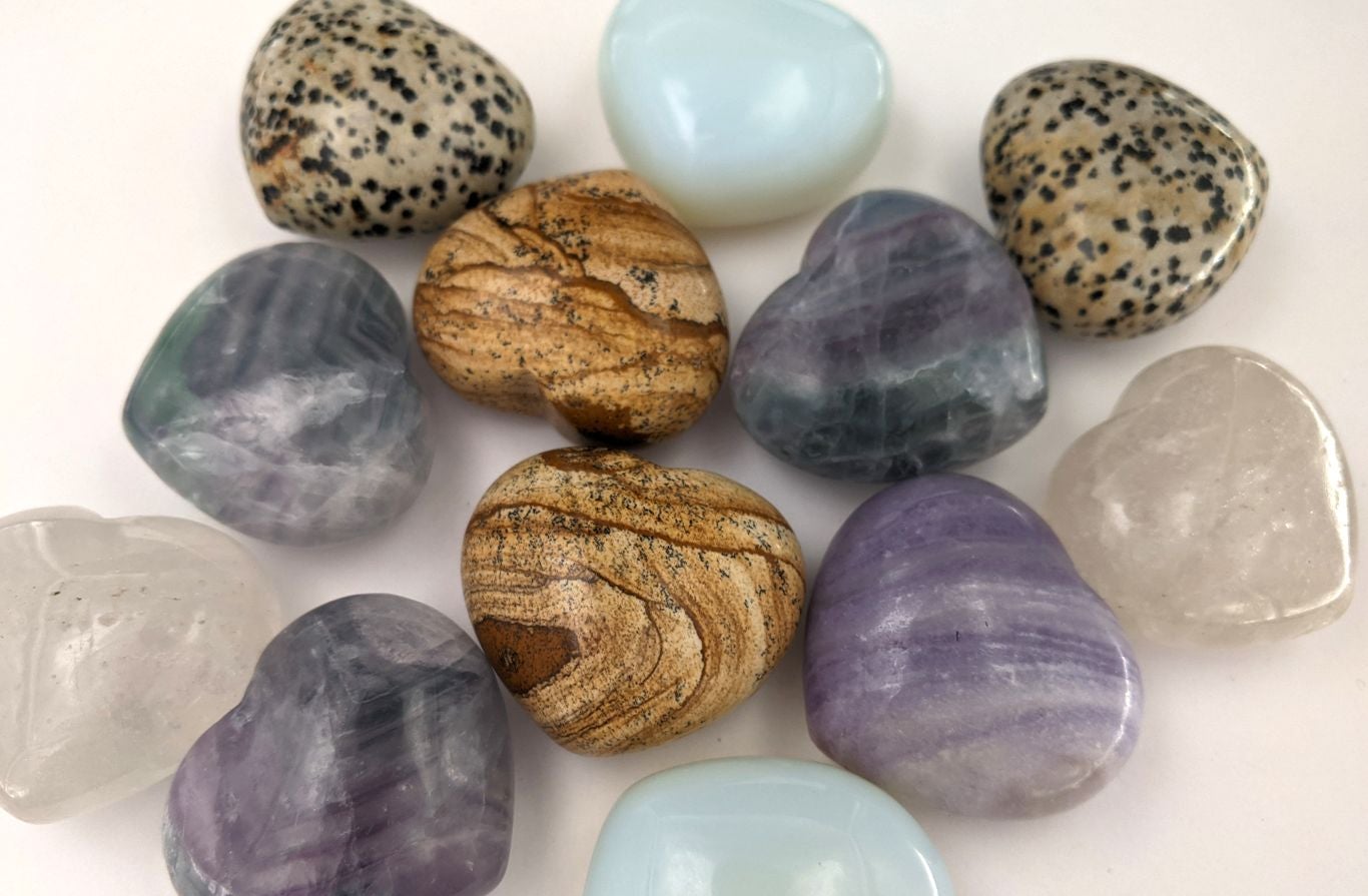 Heart Carving, Medium (Various Options) | Burnie's Rock Shop, Inc.